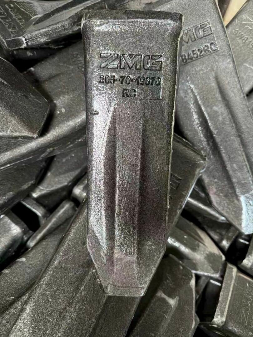 Коронка скальная кованая 205-70-19570RC ZMG для экскаватора KOMATSU PC200/210/220