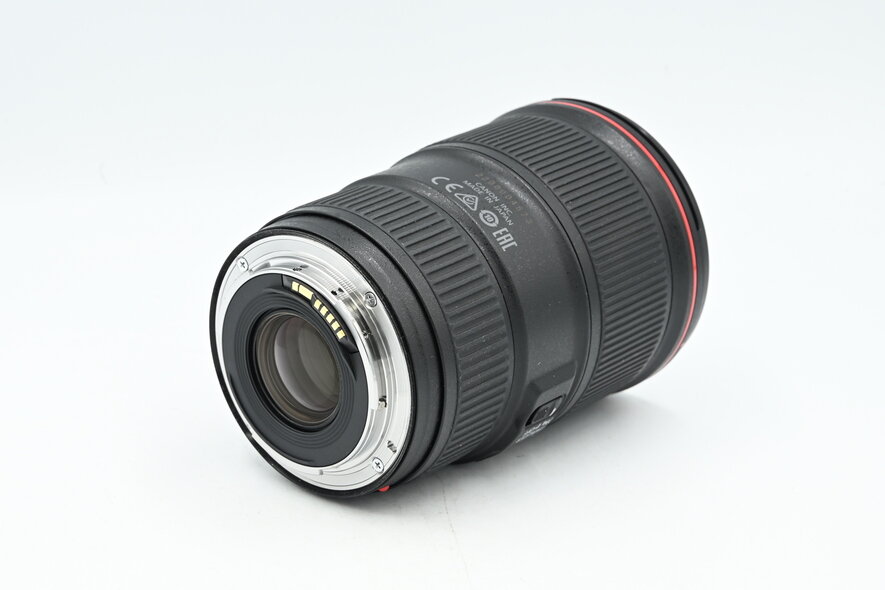 Объектив Canon EF 16-35mm f/4L IS USM - с.н. 2200004573
