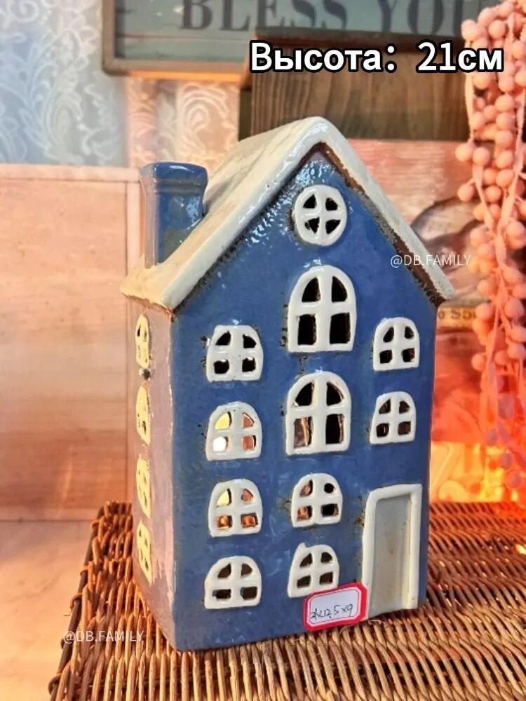 Сувенирная Светло-сине-белый, высота 21 см, длина 12.5 см