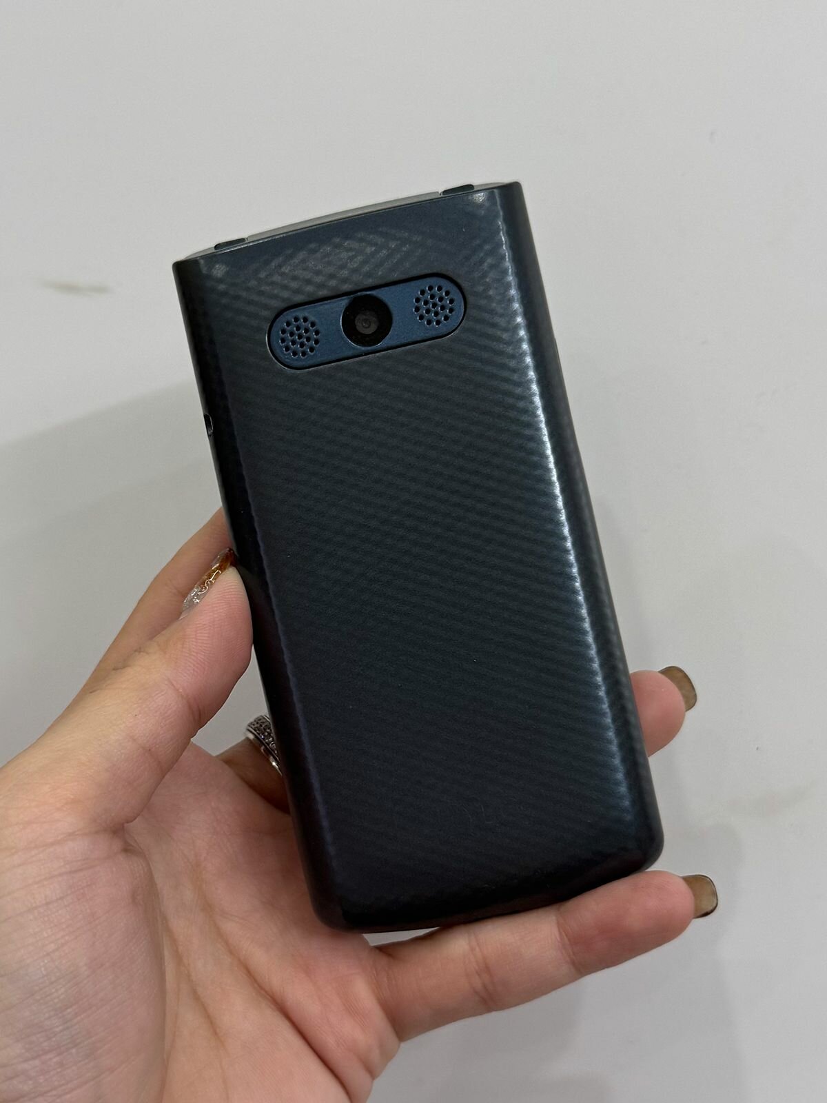 LG Мобильный телефон X100, темно-синий