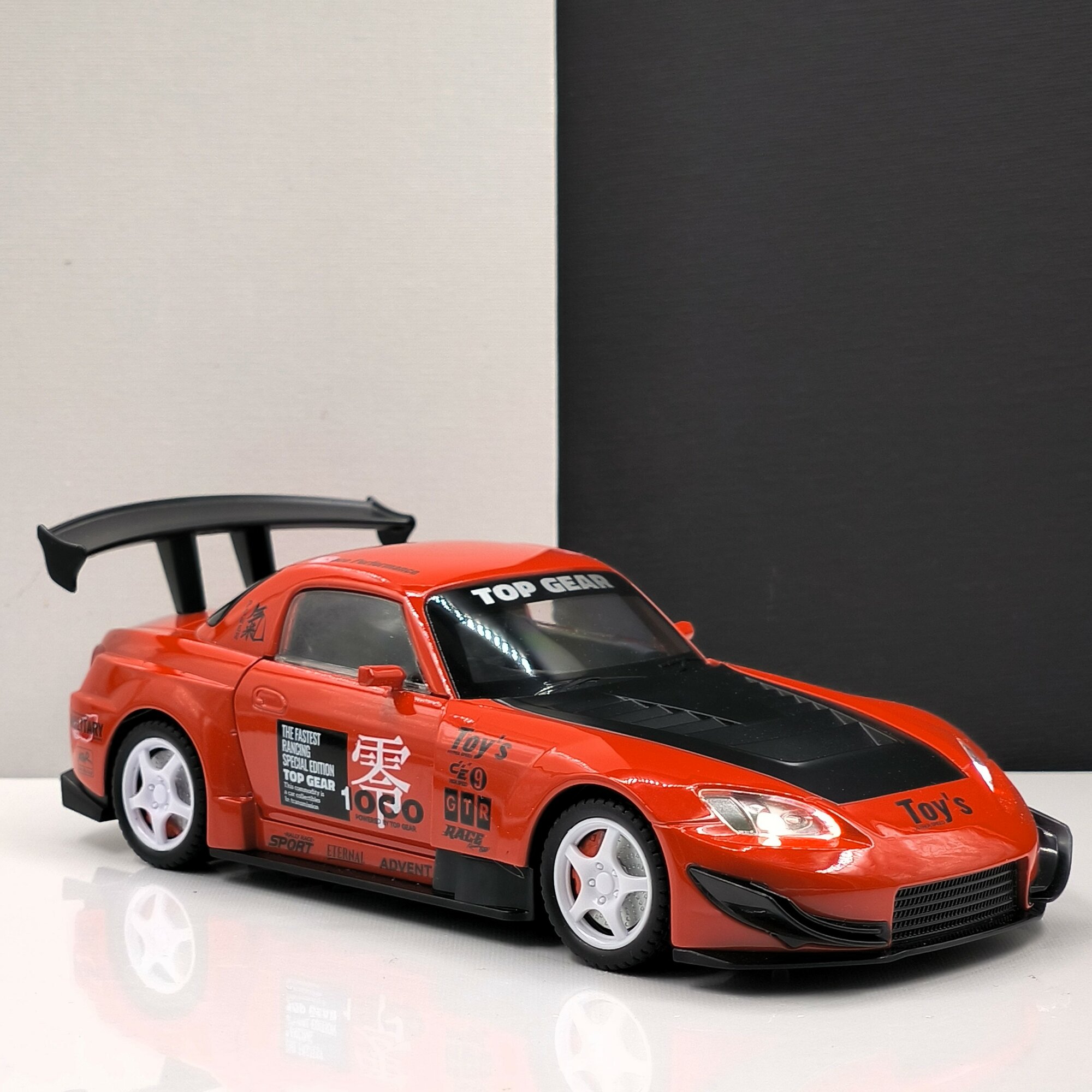 Honda S2000 металлическая модель автомобиля с свето звуковым сопровождением. Масштаб 1:22