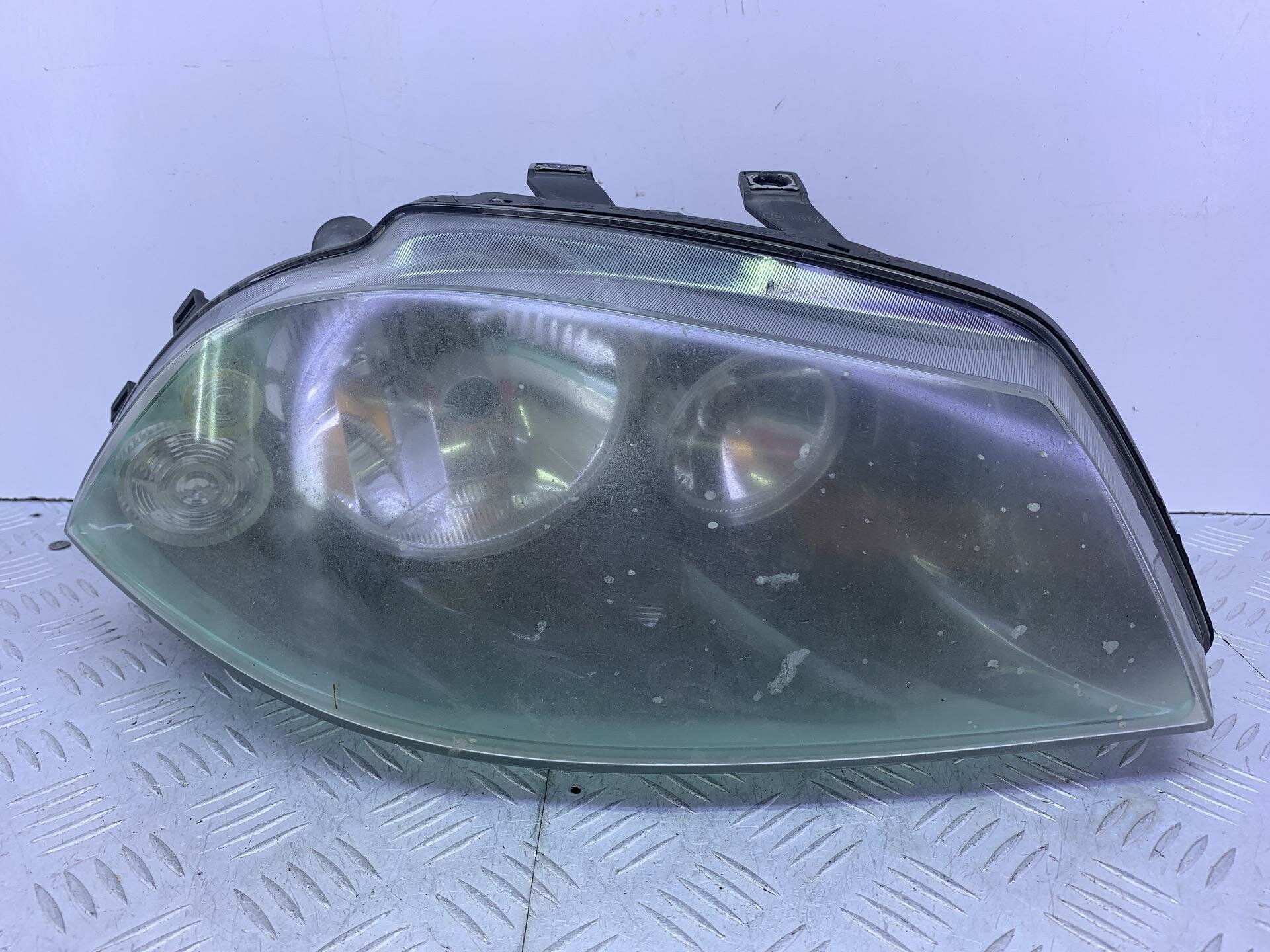 Фара правая SEAT Ibiza 3 рест. (2006 - 2008) 6L1941006A