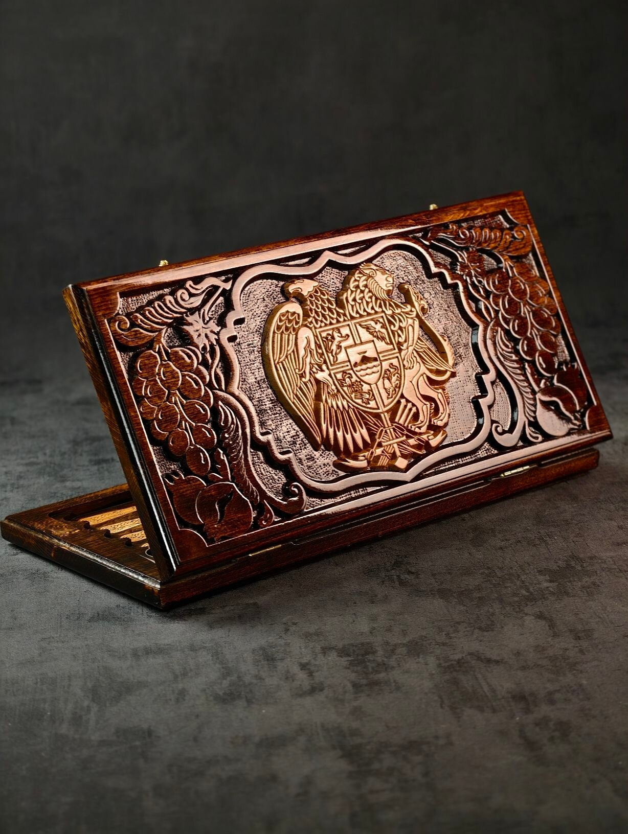 Нарды Деревянные Резные "Герб Армении", 50см