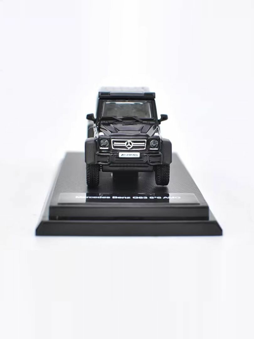 Легкосплавный автомобиль модели 1/64 Mercedes-Benz G63 6X6 Black Pickup
