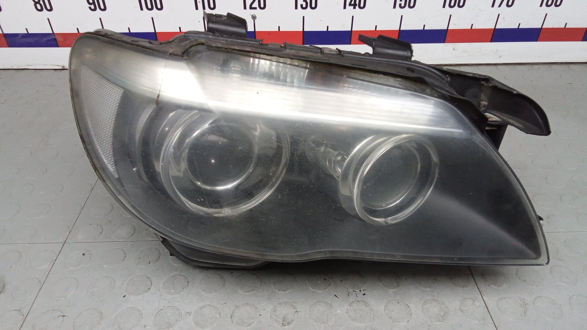 Фара правая BMW 7 E65