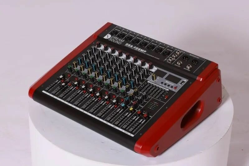 Dreamsound DSA-FD8MP Активный микшерный пульт, 8-канальный, усилитель 2х650 Вт, Bluetooth, MP3, эквалайзер трехполосный