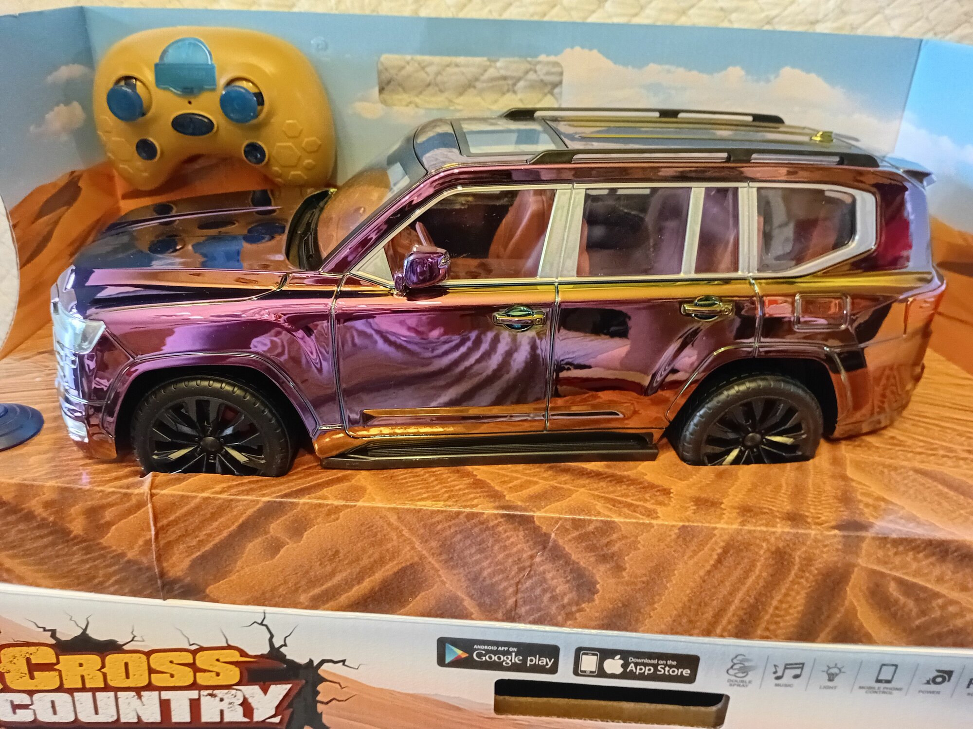 Радиоуправляемая машинка Toyota Land Cruiser 300, Большая 1:10 ( 47 см ) пластик/резина.