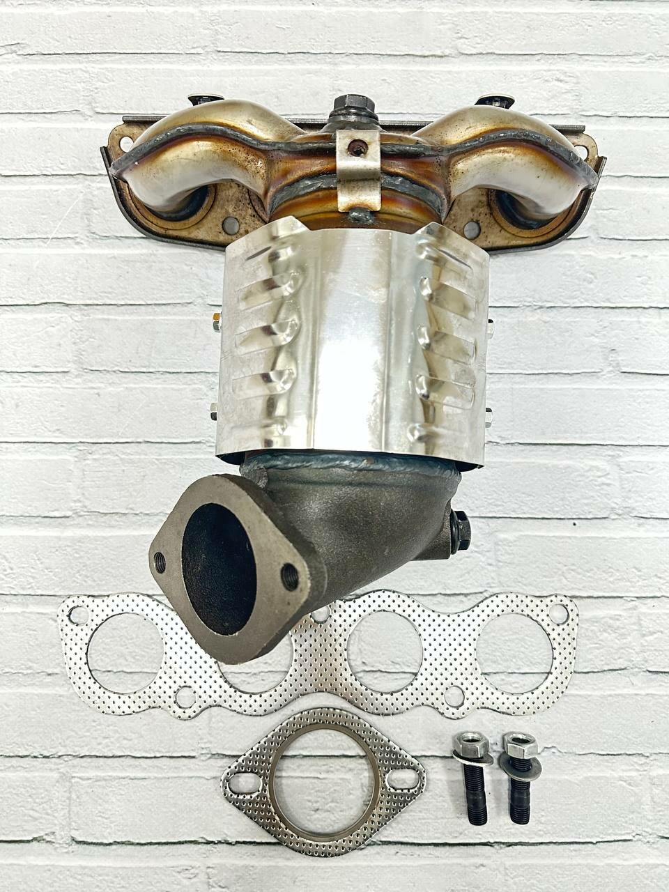 Выпускной коллектор с катализатором Kia Sportage, Нyundаi Тuсsоn, Нyundаi Еlаntrа, элантра, туссан, спортейдж