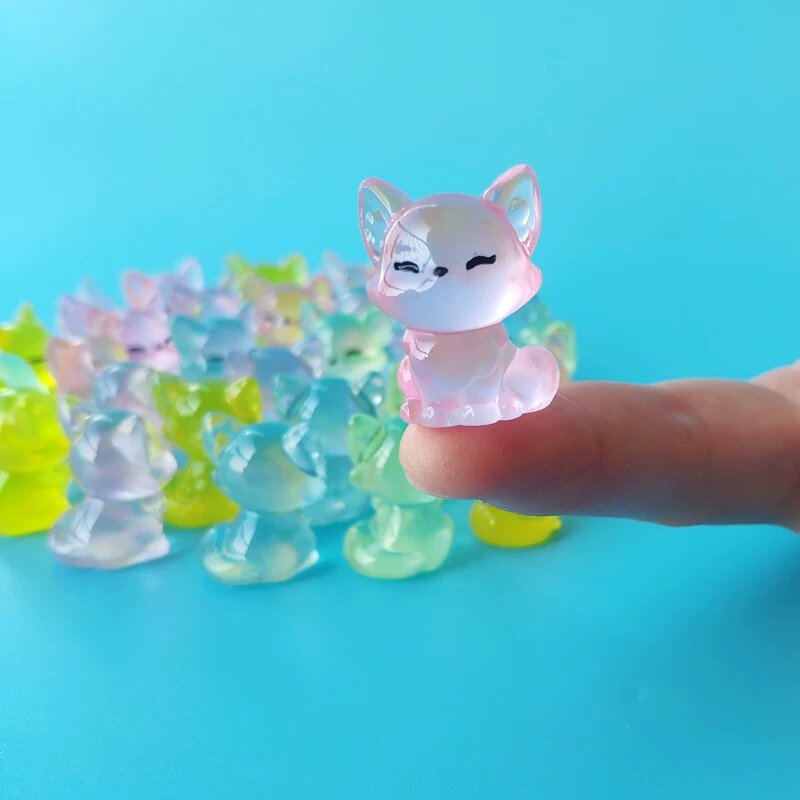 Светящаяся в темноте миниатюрная лиса из резины для украшения стола, DIY игрушка, 50 штук в индивидуальных слепых