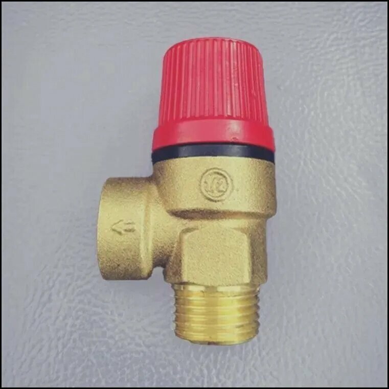 Предохранительный клапан 1/2" н/в 4 бар с эксклюзивной наружной резьбой
