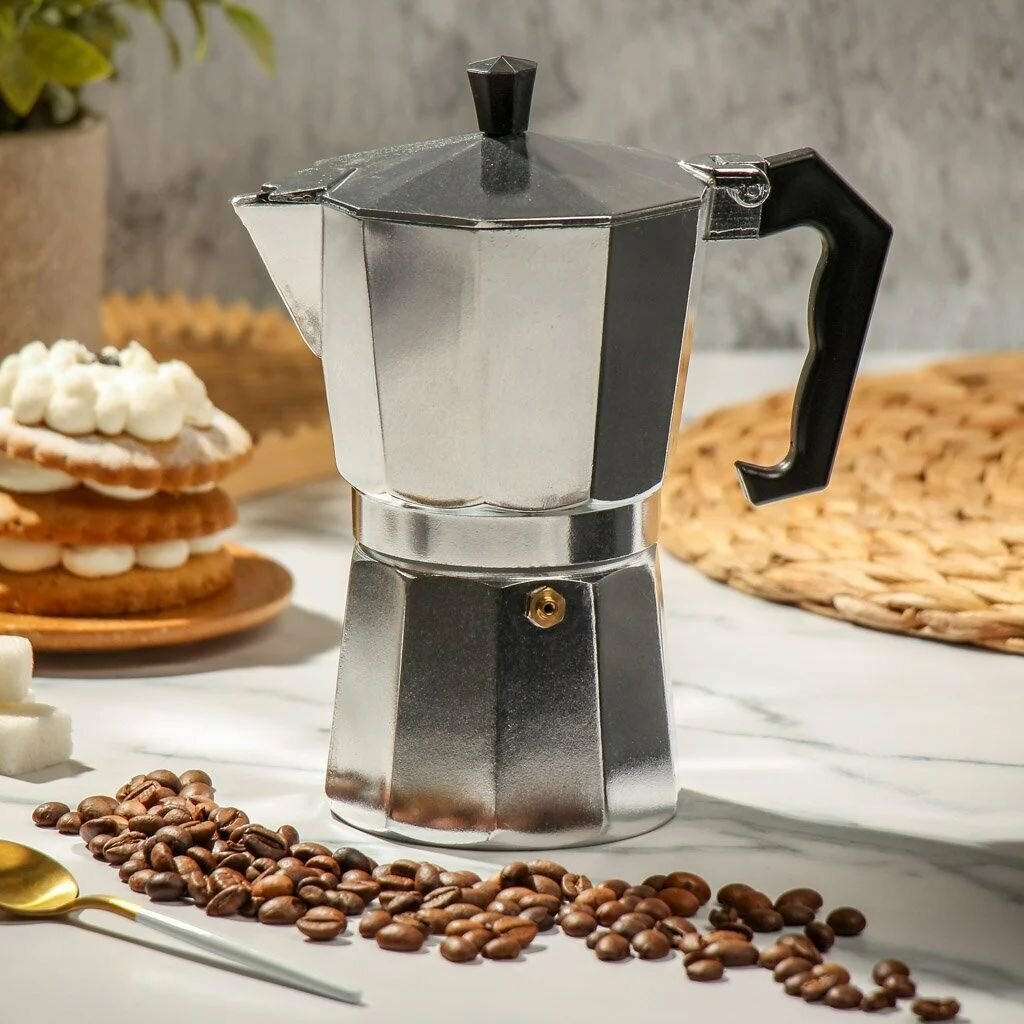Кофеварка гейзерная алюминиевая 0.27 л Y3-968 с бакелитовой ручкой для приготовления ароматного кофе дома
