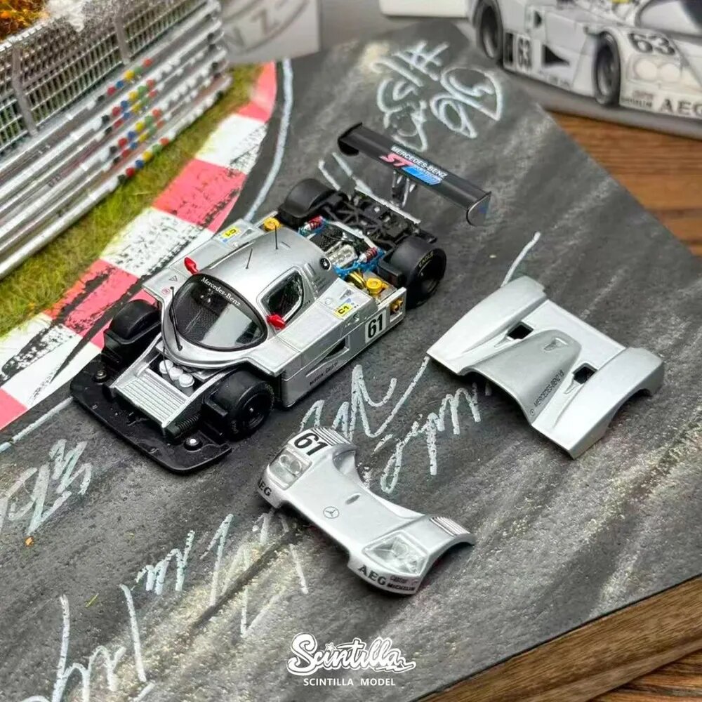 Машинка YS MODEL 1/64 #Sauber Mercedes C9 Red Alloy Car Model Collection Gift