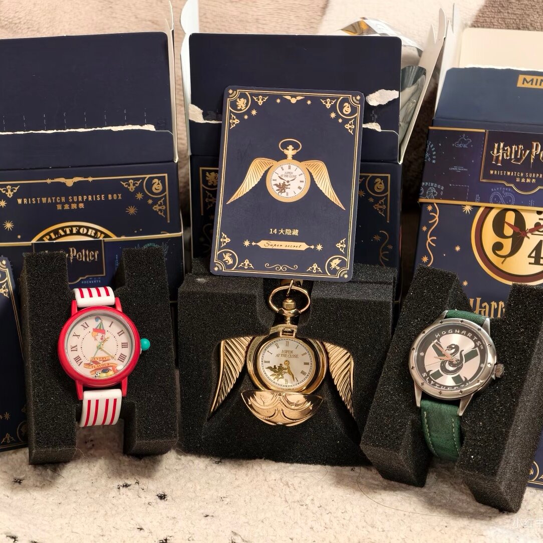 Часы MINISO серия Гарри Поттер, Случайная 1 шт, Коллекционная фигурка-часы в слепой коробке