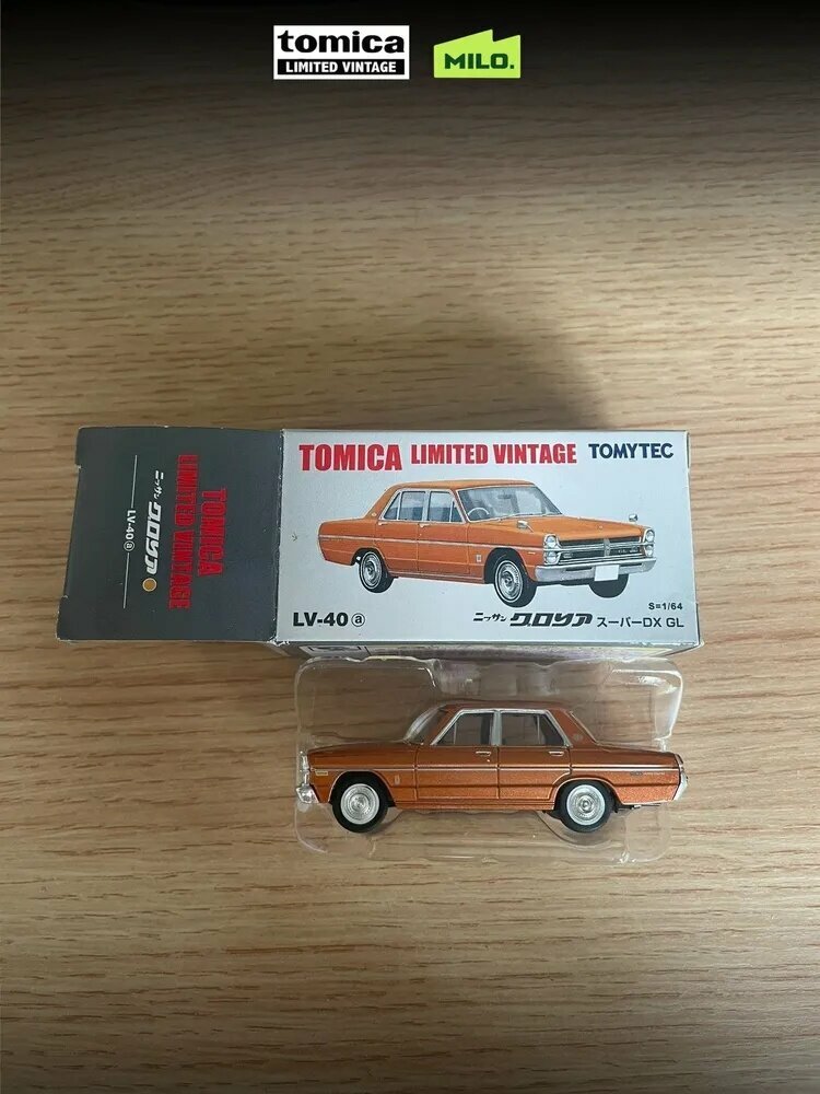 Машинка 1/64 Tomica TLV LV-40a Nissan Orange / Модель автомобиля
