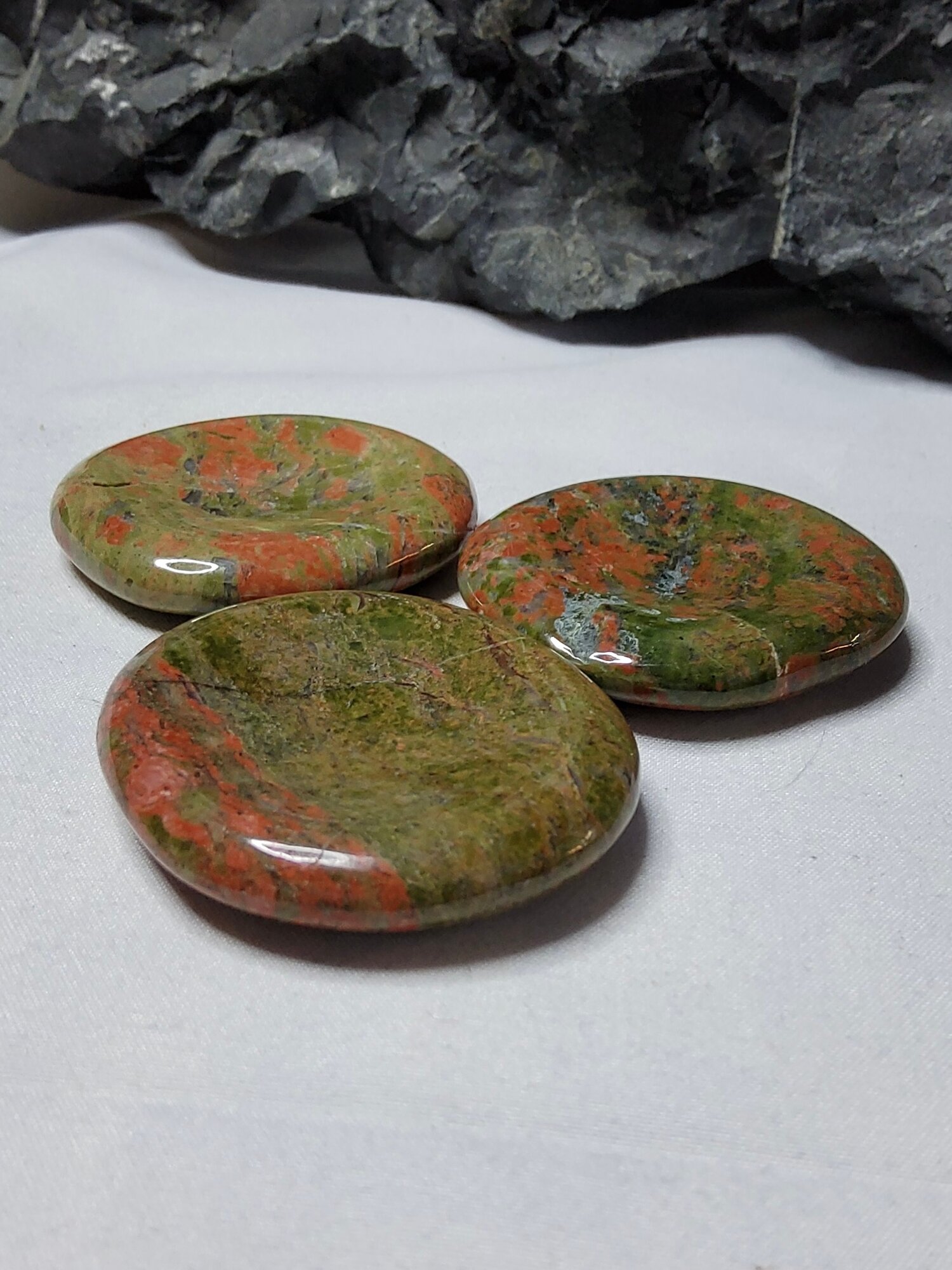 Антистресс натуральный камень Унакит 30-40 гр