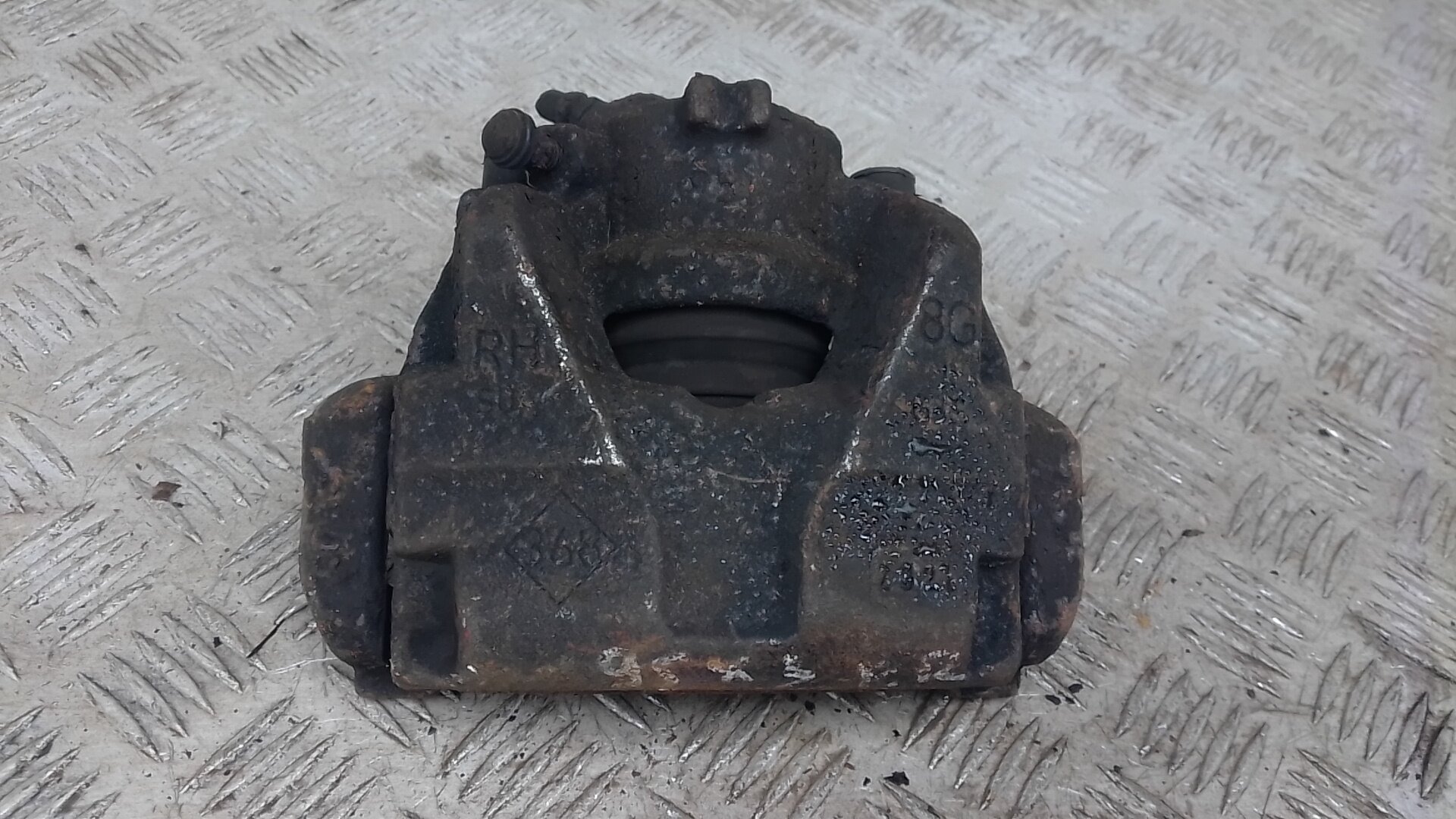 Суппорт тормозной передний правый RENAULT MEGANE 3, Номер 410010303R, 410018218R