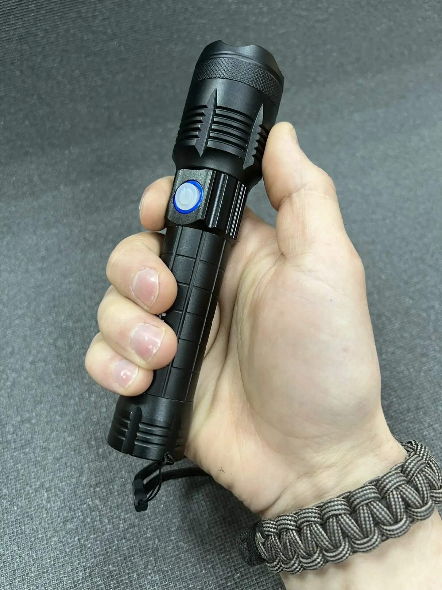 Фонарь высокой яркости ручной светодиодный огонь P70 1100люмен