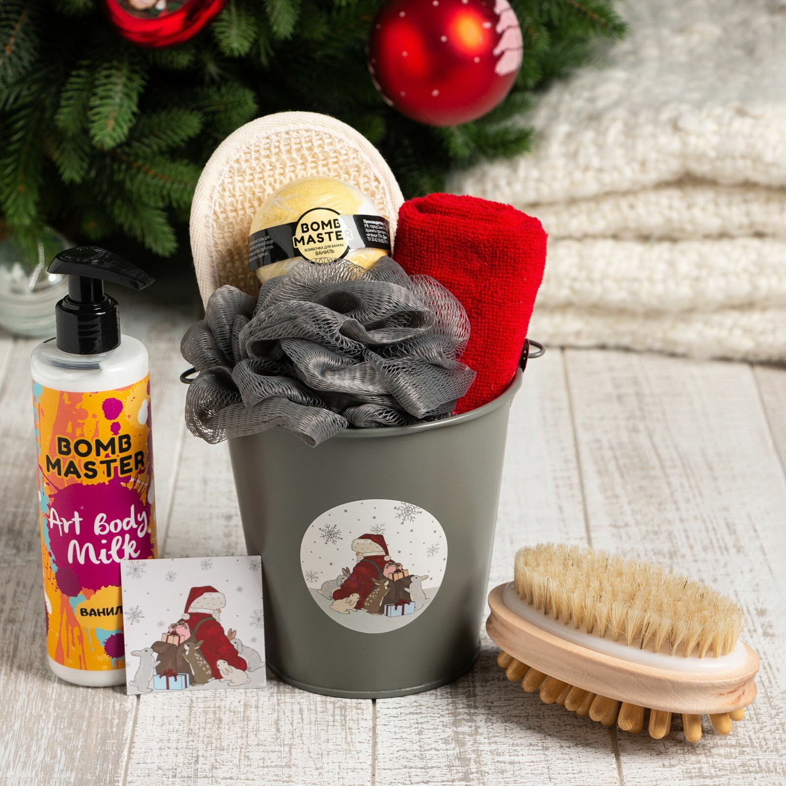 Новогодний подарочный набор Santa, 7 предметов, полотенце 30x60 см, мочалка, щётка - массажёр
