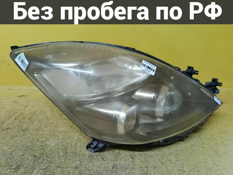 Фара Право с пробегом Toyota Isis ANM10W