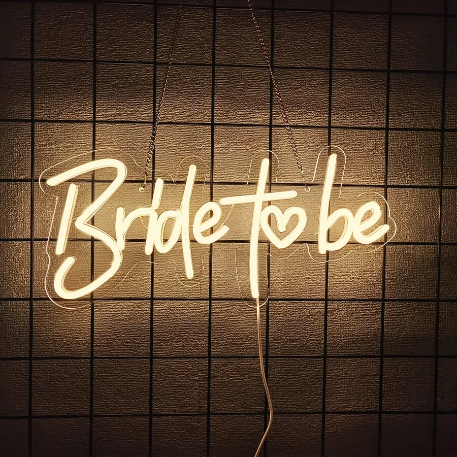 Неоновая вывеска "Bride to be", цвет E