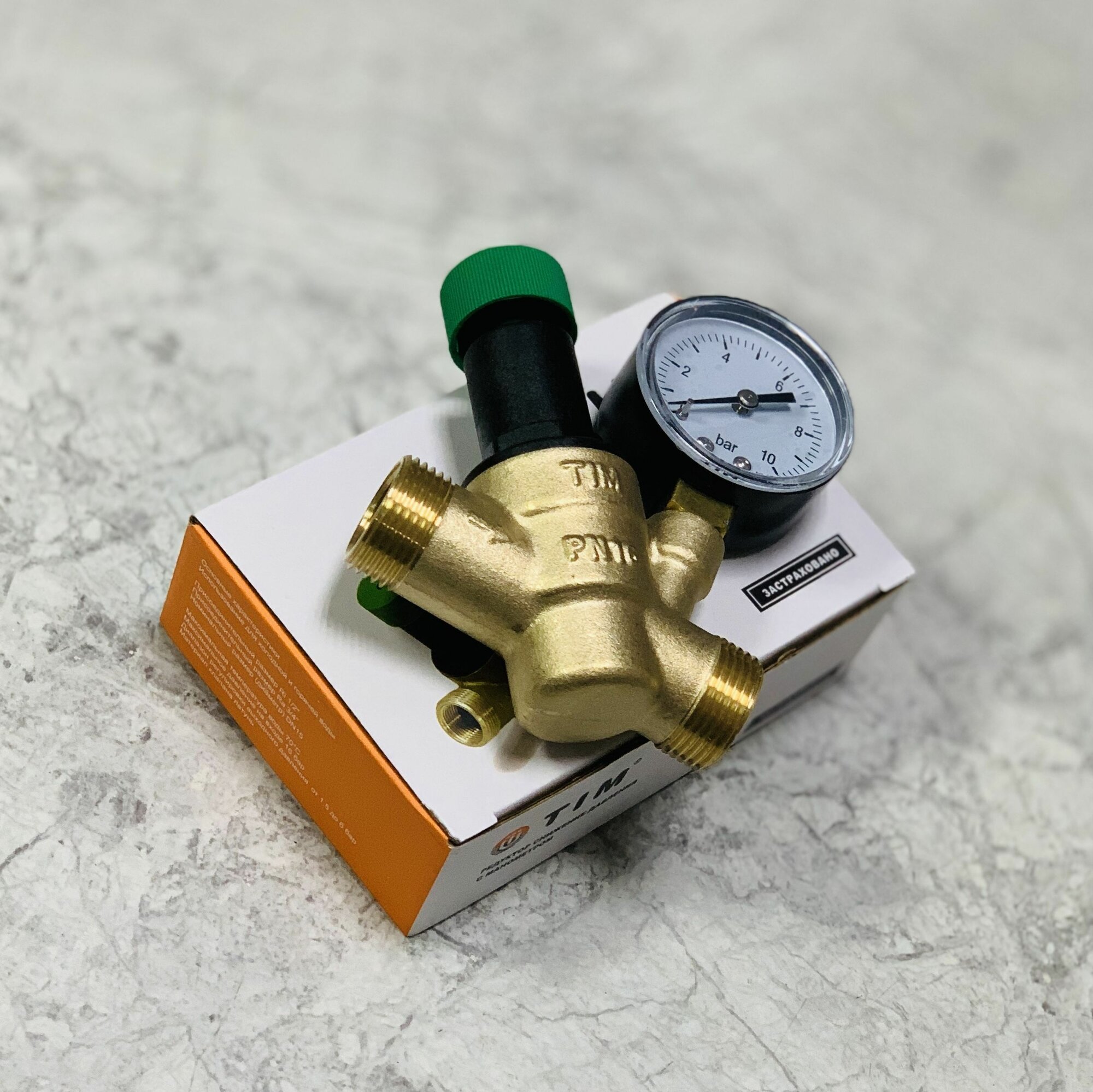 Редуктор давления TIM 1/2" поршневой с манометром до 10 бар