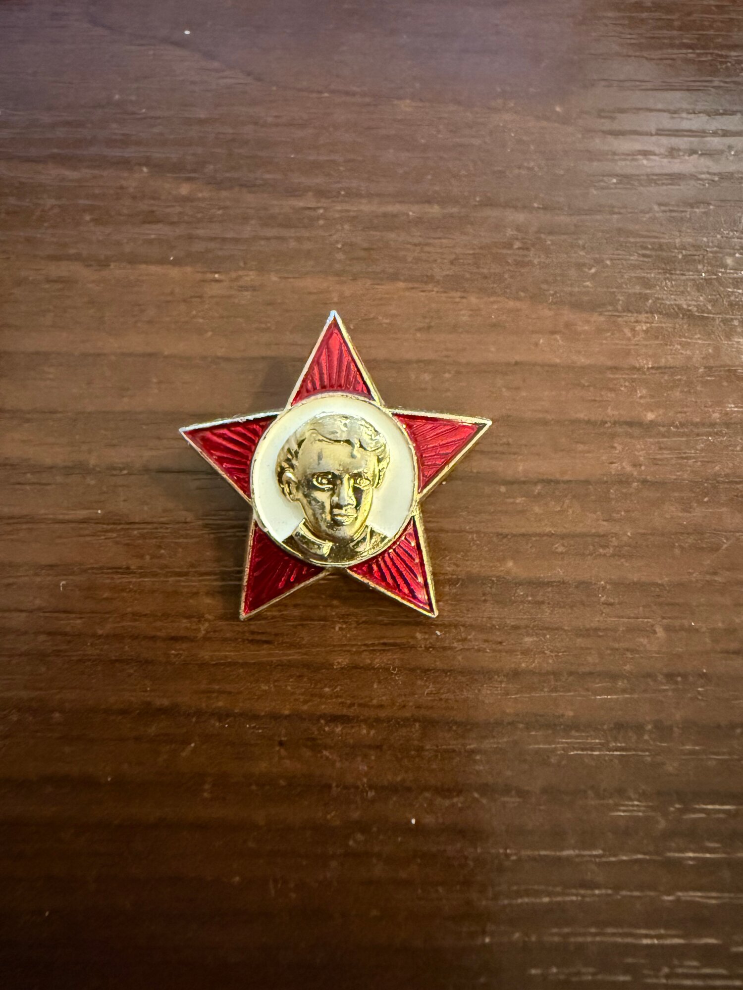 Значок СССР "Октябренок", металл, золотистый, коллекционный