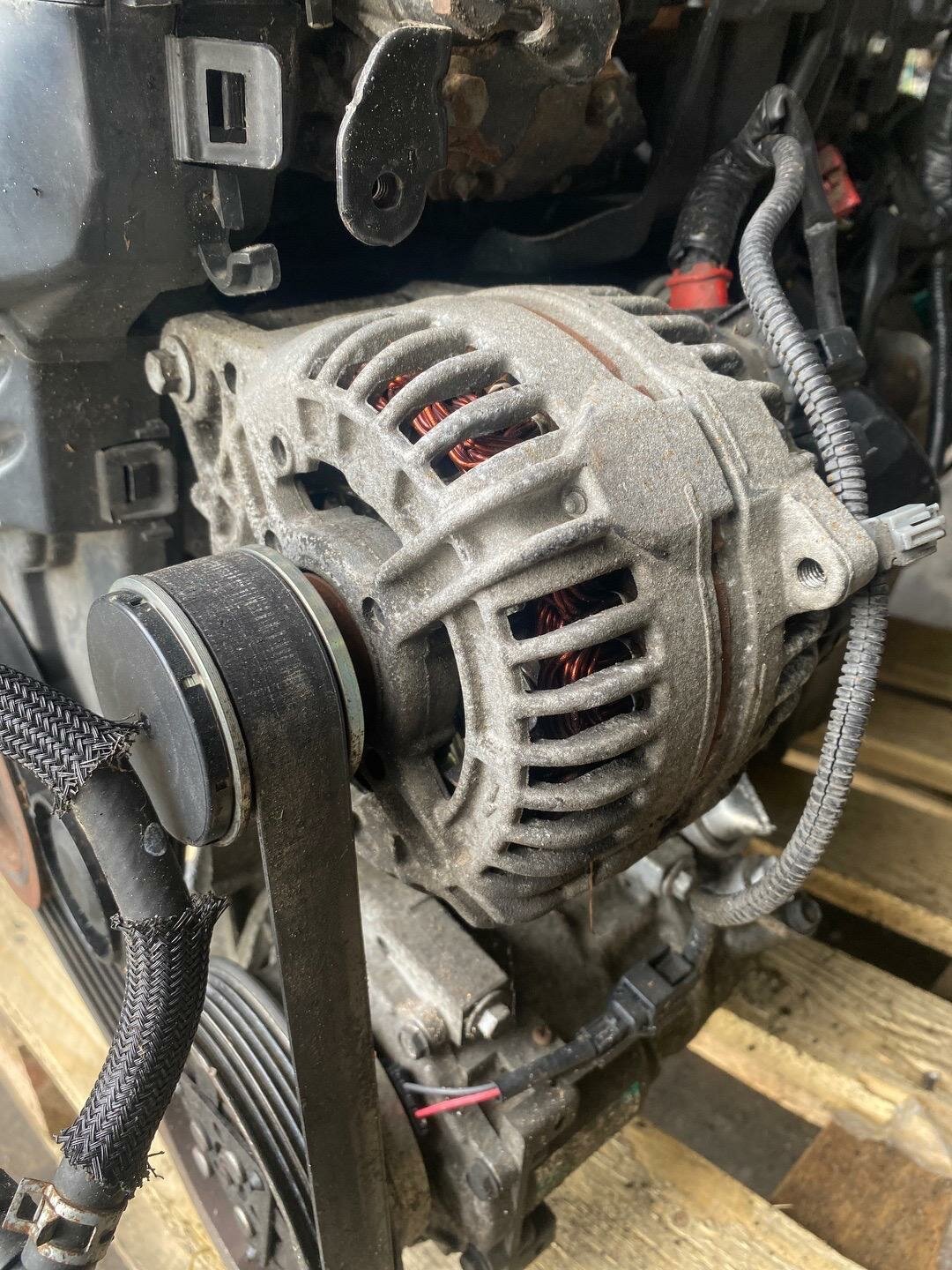 Генератор для Nissan Qashqai 1.5 OEM 8200728292