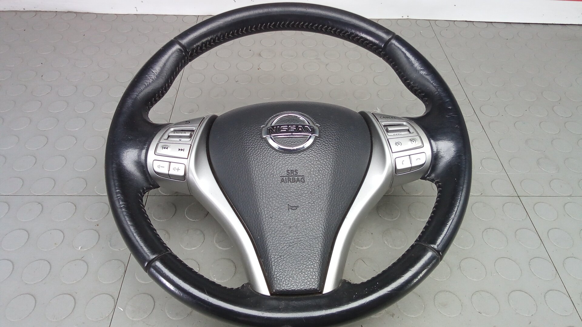 Руль NISSAN QASHQAI J11