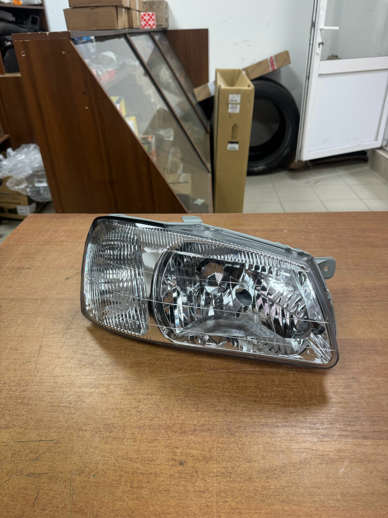 Фара правая Hyundai Accent тагаз под механический корректор