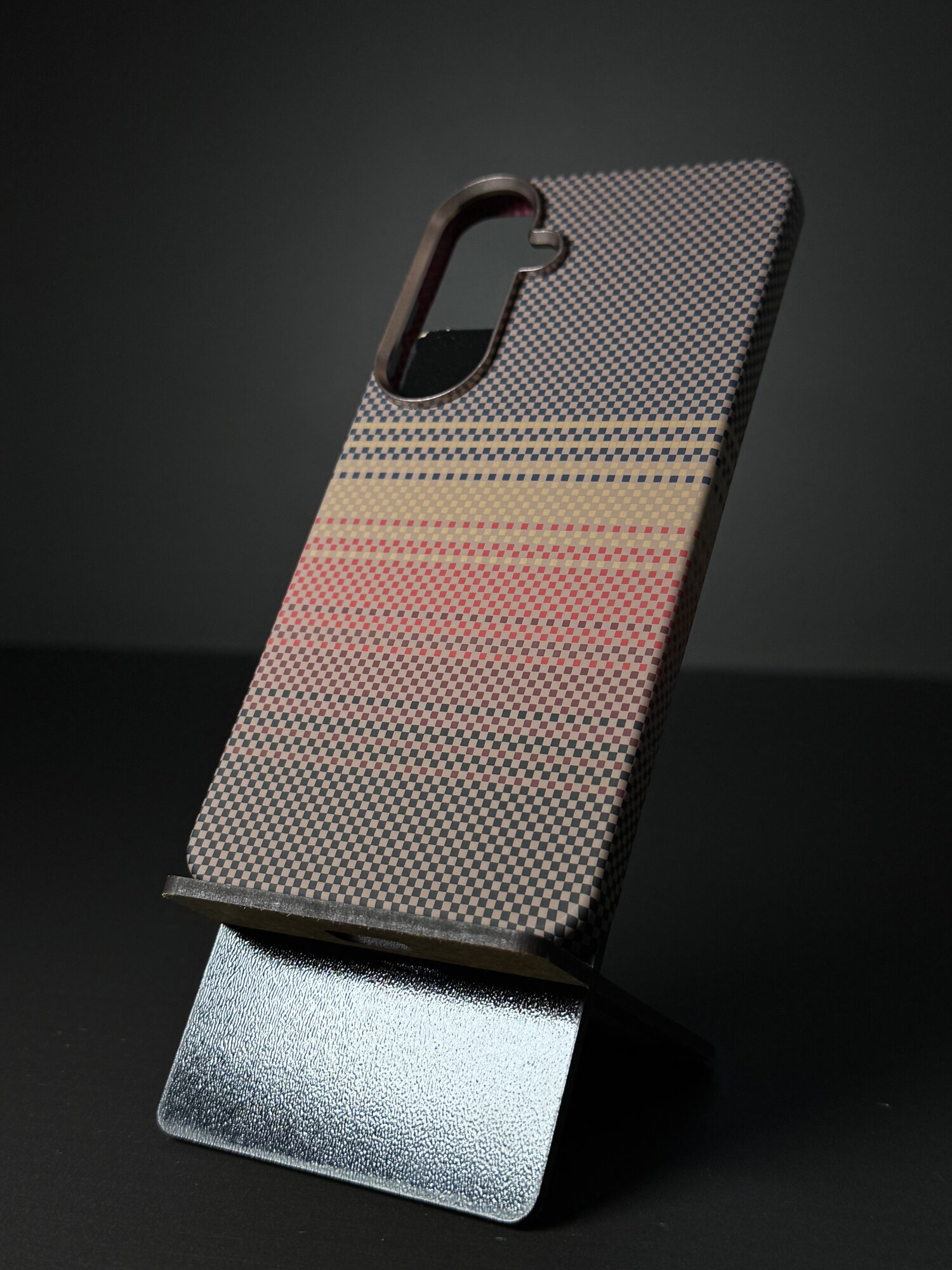 Чехол Самсунг с26 Плюс с МагСейф Кевлар / Case Samsung s26 Plus с MagSafe LUXO, коричнево-бронзовый, карбоновый