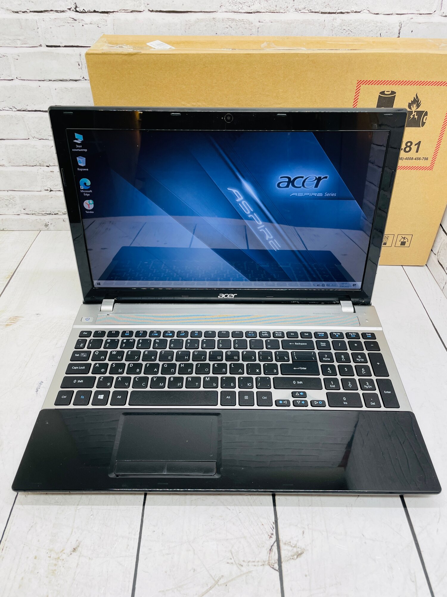 Игровой ноутбук 15,6, Acer V3-571 1`, AMD A8 4500, 4 Gb DDR3, 120 Gb SSD, AMD Radeon 7670m
