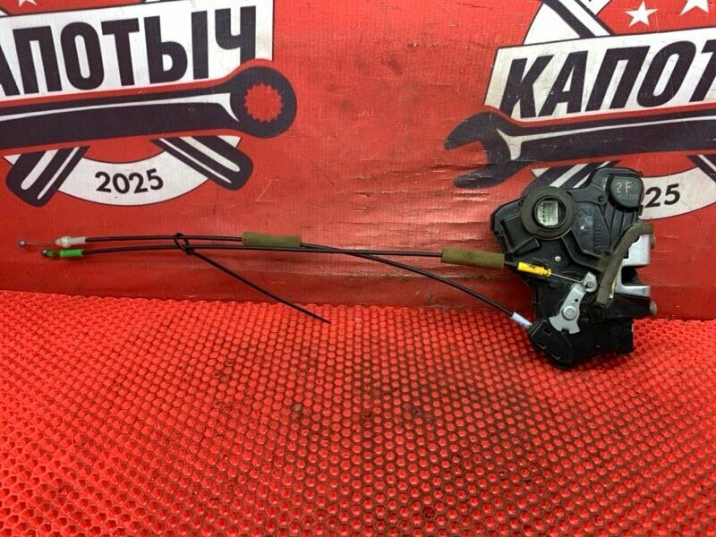 Замок двери Toyota Corolla 2007 6903042221 ZRE151 1ZRFE, передний правый оригинал (с пробегом)