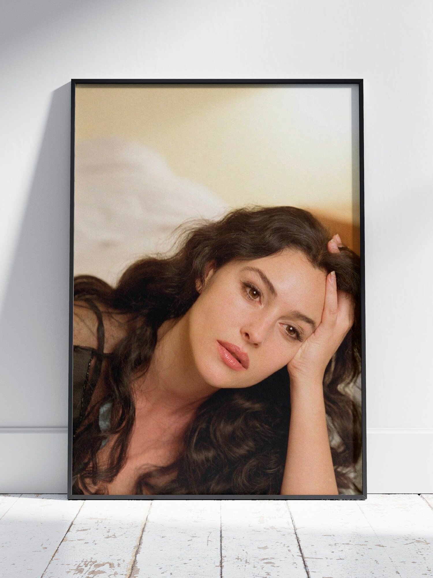 Плакат на стену для интерьера Моника Беллуччи (Monica Bellucci 38) - Постер по актеру фильма, кино, сериала формата A4 (21x30 см)