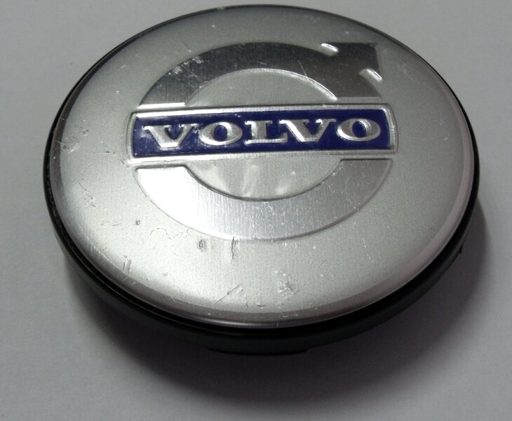 Колпачок ступицы Volvo 62мм КИК (Рапид), со стикером*************