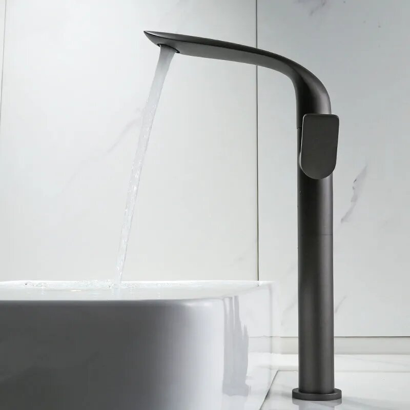Новый поступление раковина смеситель для ванной комнаты горячая и холодная золотая одинарная рычажная смесительная кран для раковины ванная комната латунь белый щетка золотой смеситель