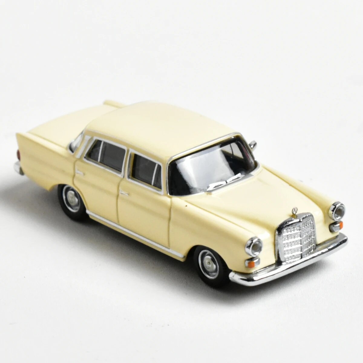 Модель автомобиля Mercedes-Benz W108, L9, 4-5см