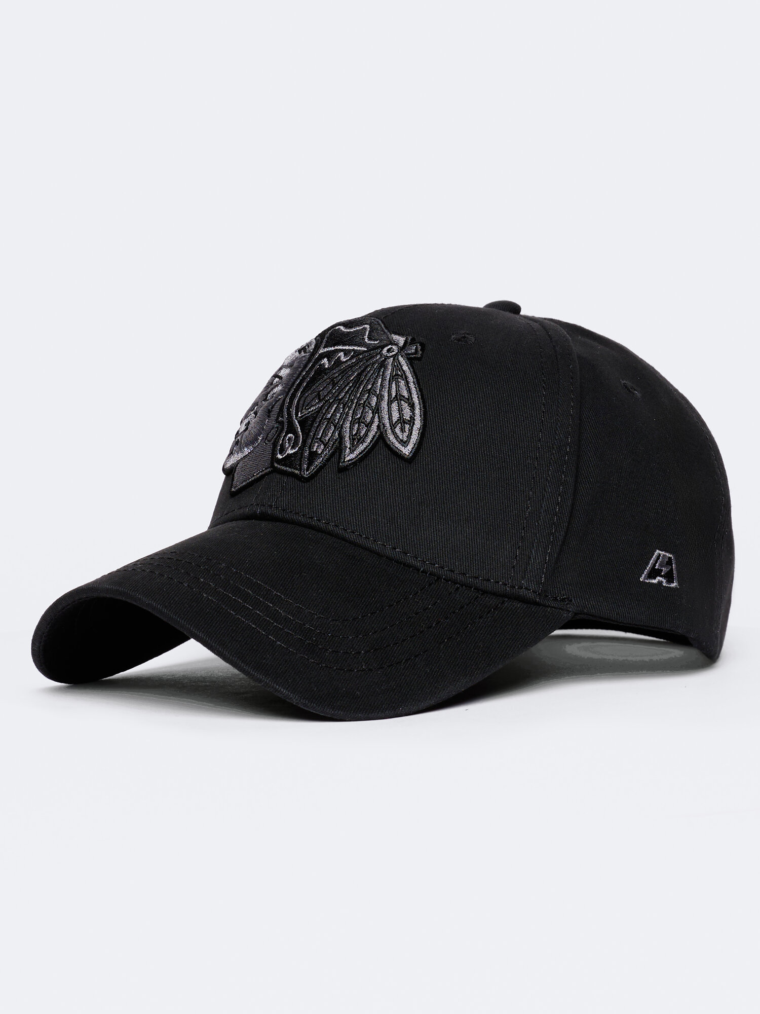 Бейсболка Chicago Blackhawks для мужчин и женщин