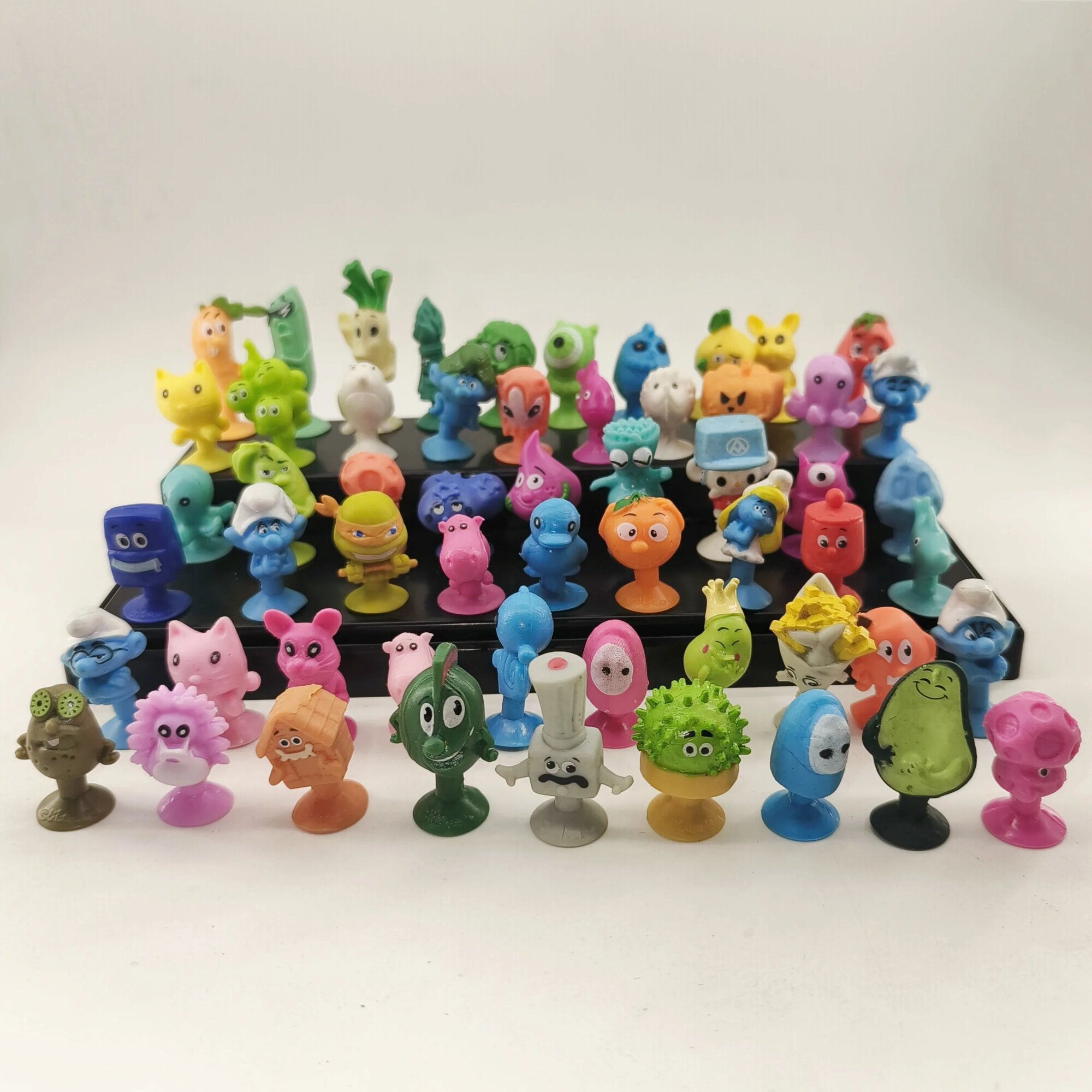 Stikeez мини фигурки 2.5 см, 50Pcs random