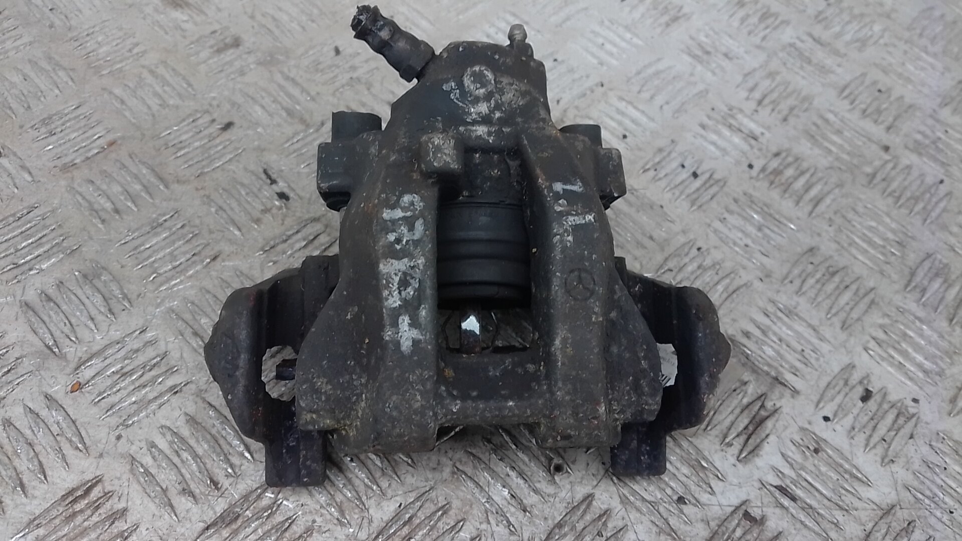 Суппорт тормозной задний левый MERCEDES BENZ E-CLASS W211, Номер A0024202783, A0024202583, 0024202783, 0024202583