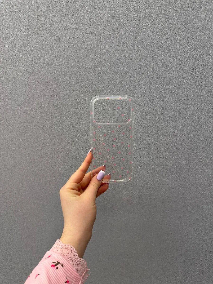 Чехол на Iphone 17 Pro , прозрачный , с рисунком розовых сердечек . — фото 1