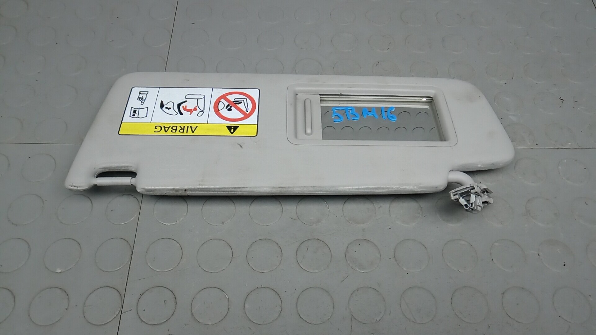 Солнцезащитный козырек SKODA OCTAVIA A8, Номер 5E3857551A, 5E3857552