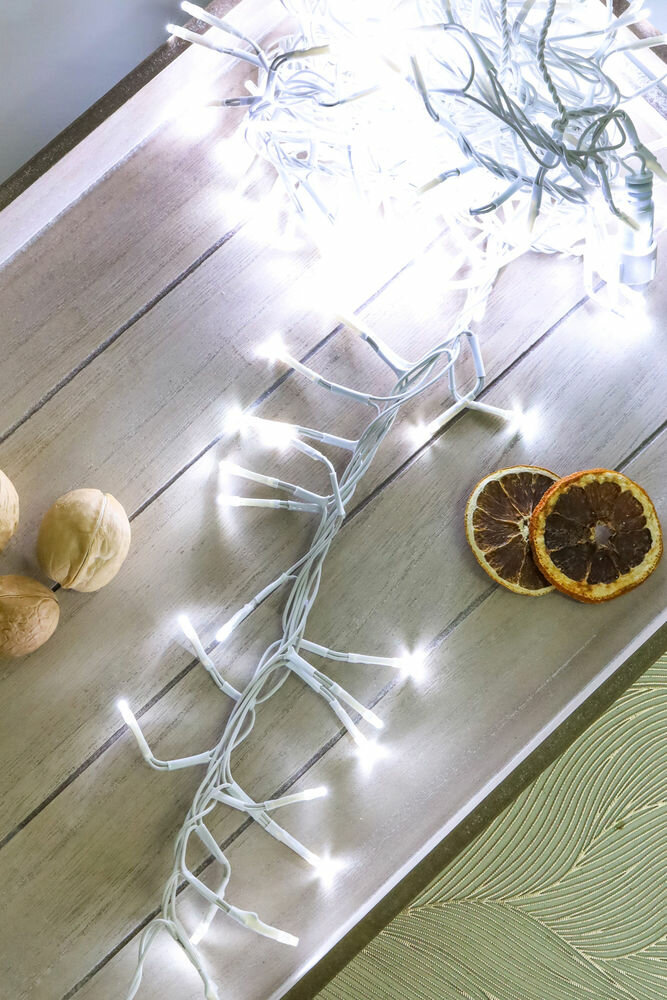 Электрогирлянда Фейерверк объёмная (Cluster lights) 200 холодных белых LED, 2 м, белый ПВХ, соединяемая, IP20, Сноухаус (Snowhouse) LDFC200-W-E