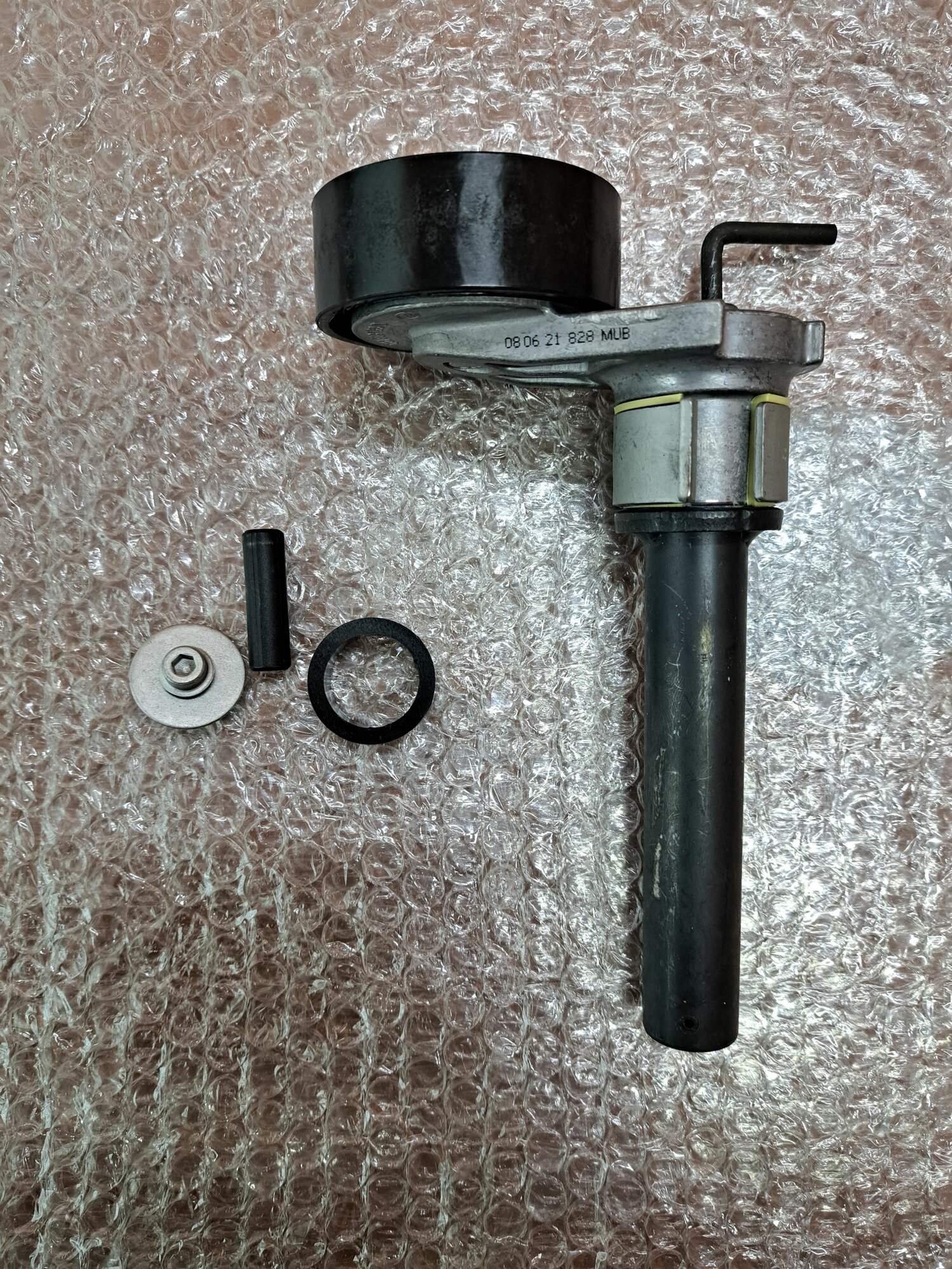 Натяжитель приводного ремня в сборе Шкода Октавия 1Z 04-, VW Passat VI-VII 05-, Audi A3 04-
