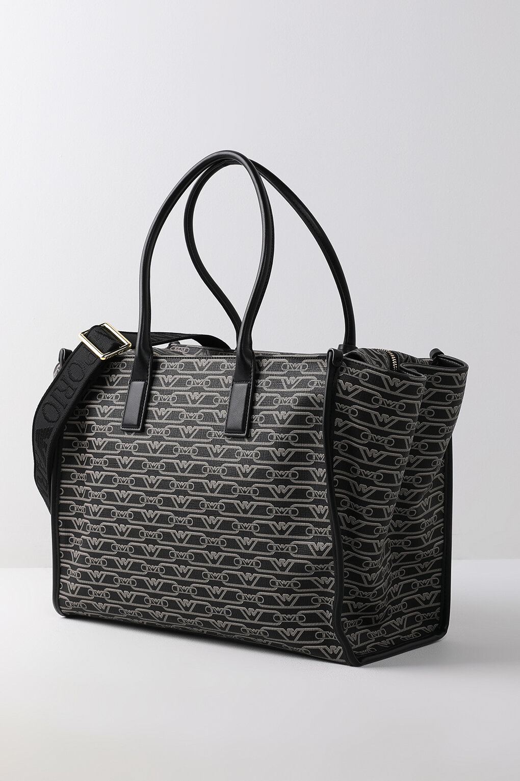 Сумка EMPORIO ARMANI, черный — фото 1