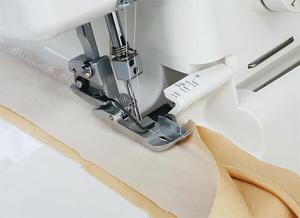 Janome Лапка для вшивания канта 3 мм (1/8") / 200-219-103