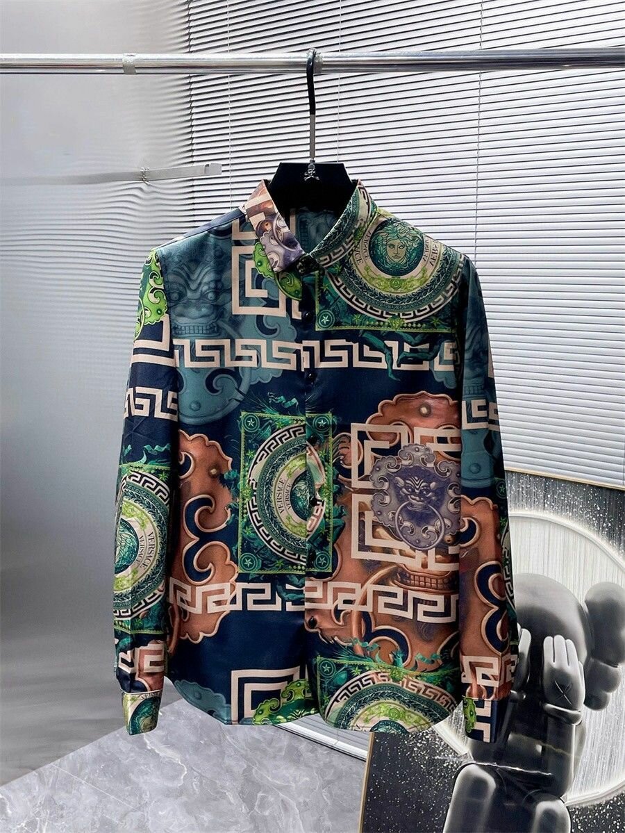 Rubashka versace