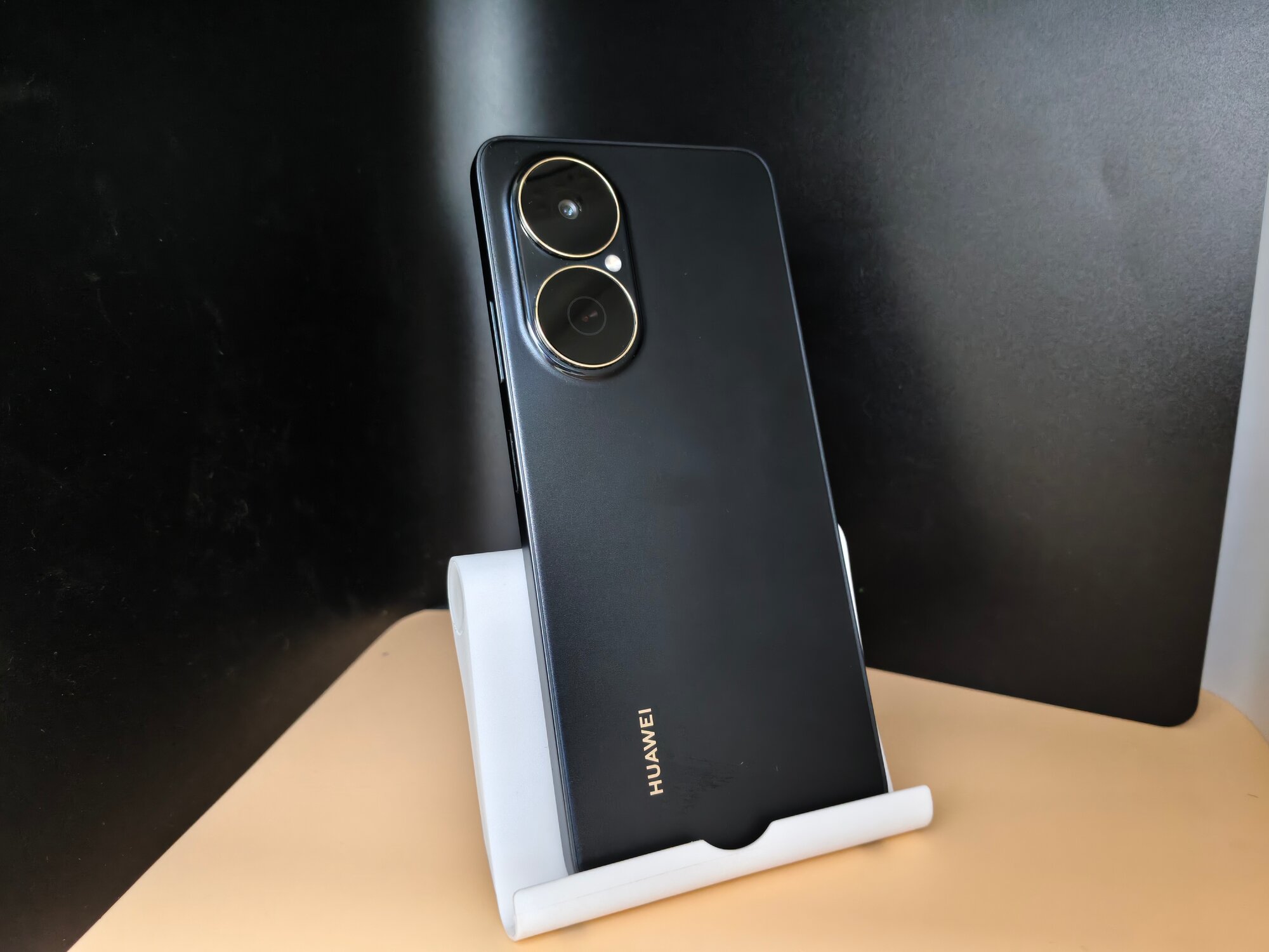 Смартфон Huawei Nova Y73, 8/256 Гб, экран 6.67", NFC, камера 8 Мп, Android 12, черный б/у уценка