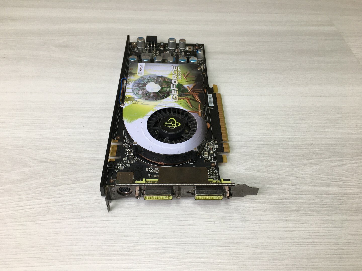 Видеокарта 512Mb GeForce 9600 GT, XFX GF9600GT 700M 512MB DDR3 DUAL DVI TV PCI-E XXX, PCI-E