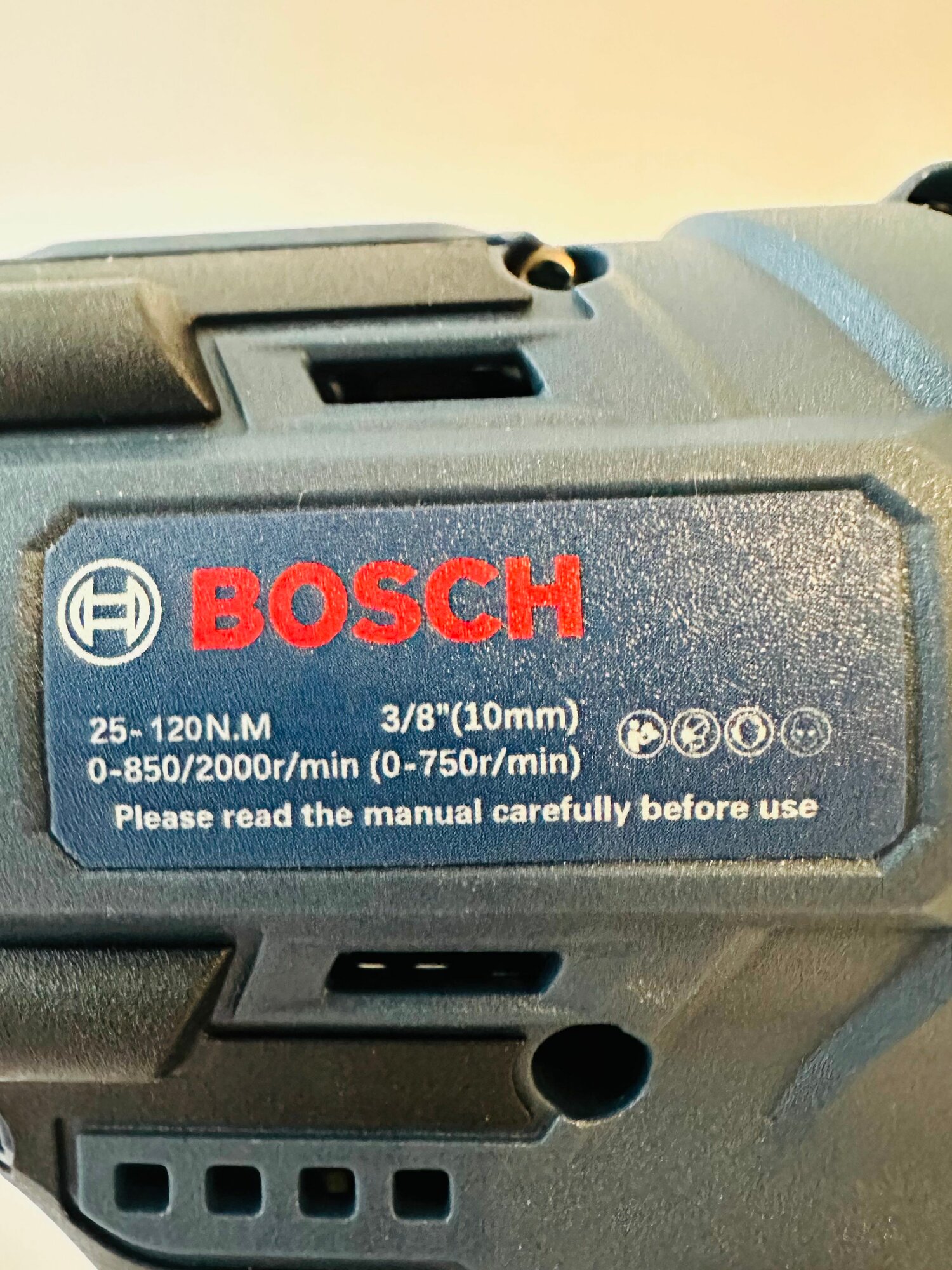 Винтоверт Bosch АКБ 18V — фото 1