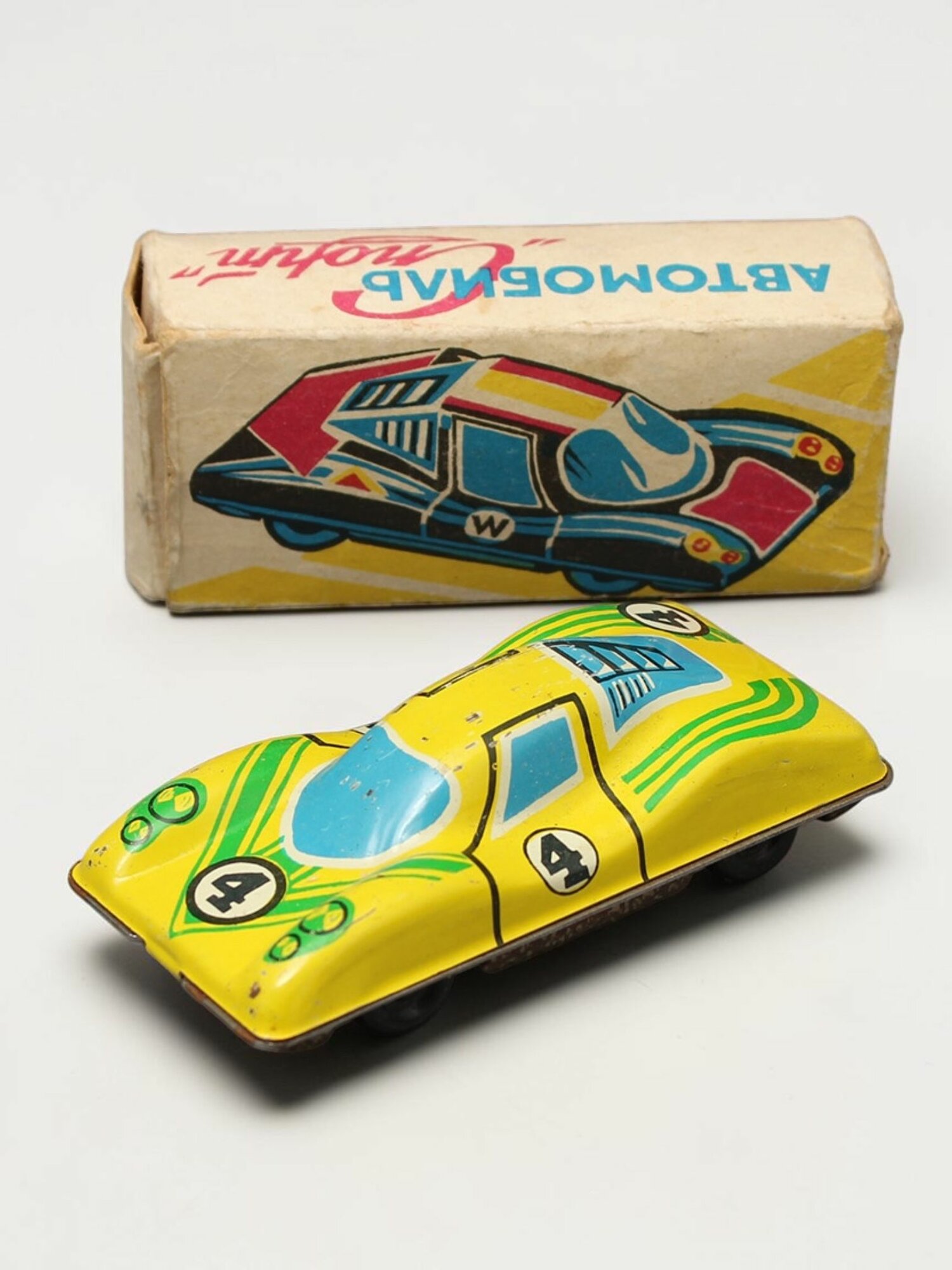 Советская игрушечная машинка "Автомобиль Спорт", объединение Вятка, Киров, 1980-е, СССР.